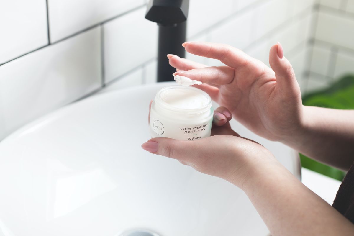 Tips Memilih Cream Penghilang Flek Hitam – Hastin Pratiwi